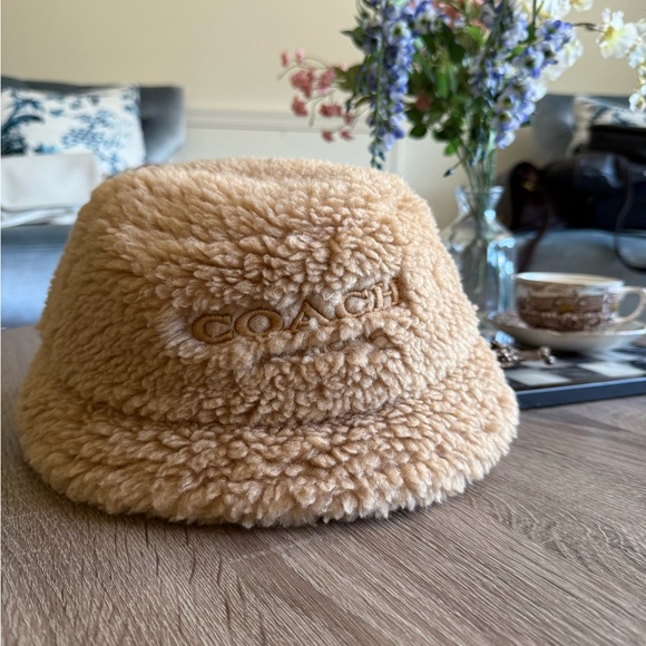 Coach | Accessories | Nwt Coach Shearling Bucket Hat In Caramel | Poshmark